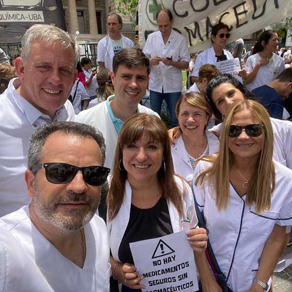 En defensa de la Profesión - CAFAR